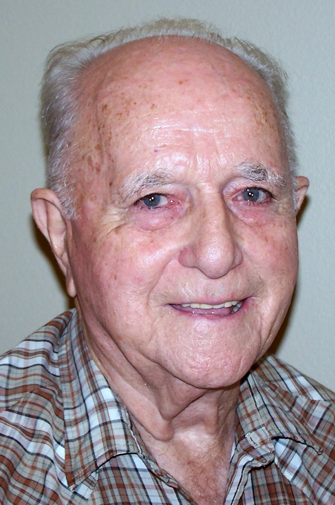 Window to Winn with Bob Holeman – WWII Veteran Roy Stickman | Winn ...